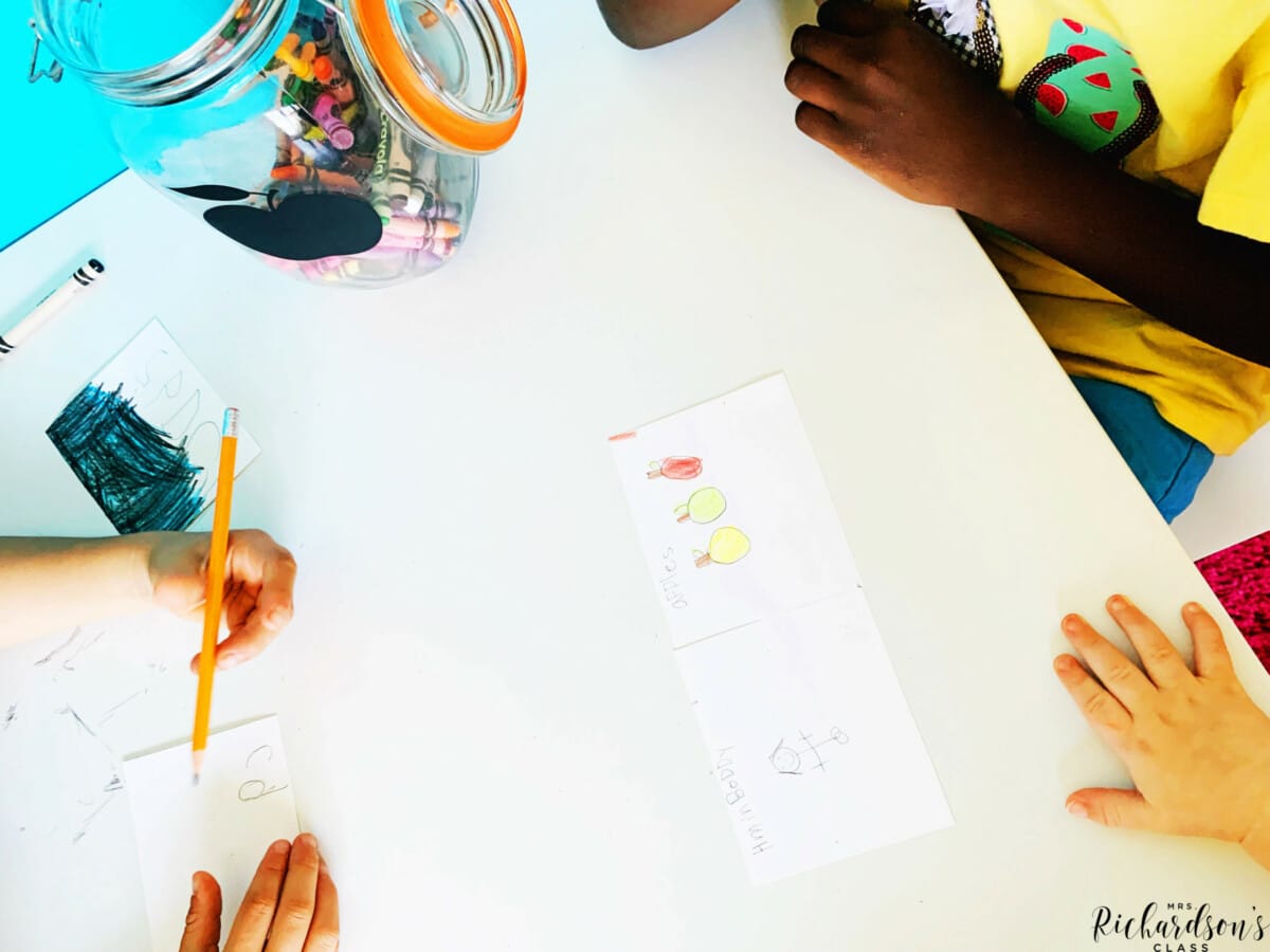 How to Set Up a Classroom Library and Include Kids Easily - Mrs ...